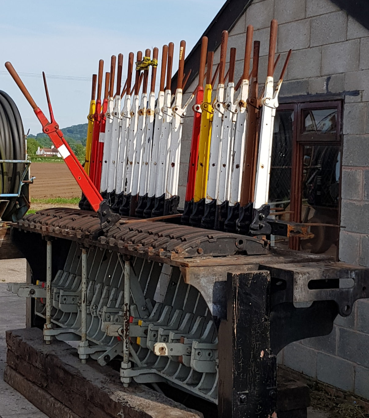 NM 2002. L.B.& S.C.Rly 20 LEVER FRAME EX POLE GATE SIGNAL BOX ...